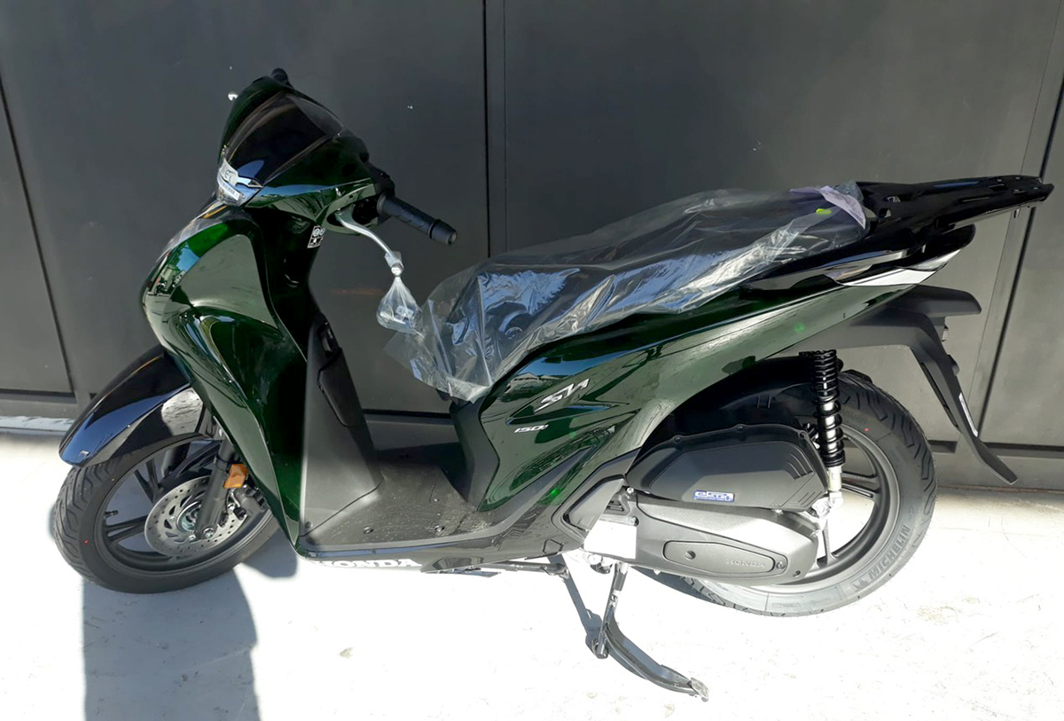 Cung cấp SH125i & SH150i Vetro Long Xuyên đúng xe Ý