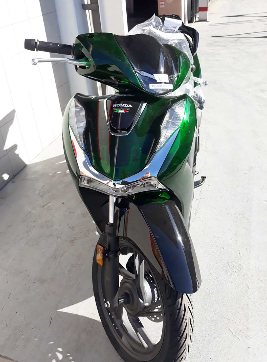 Cung cấp SH125i & SH150i Vetro Long Xuyên đúng xe Ý