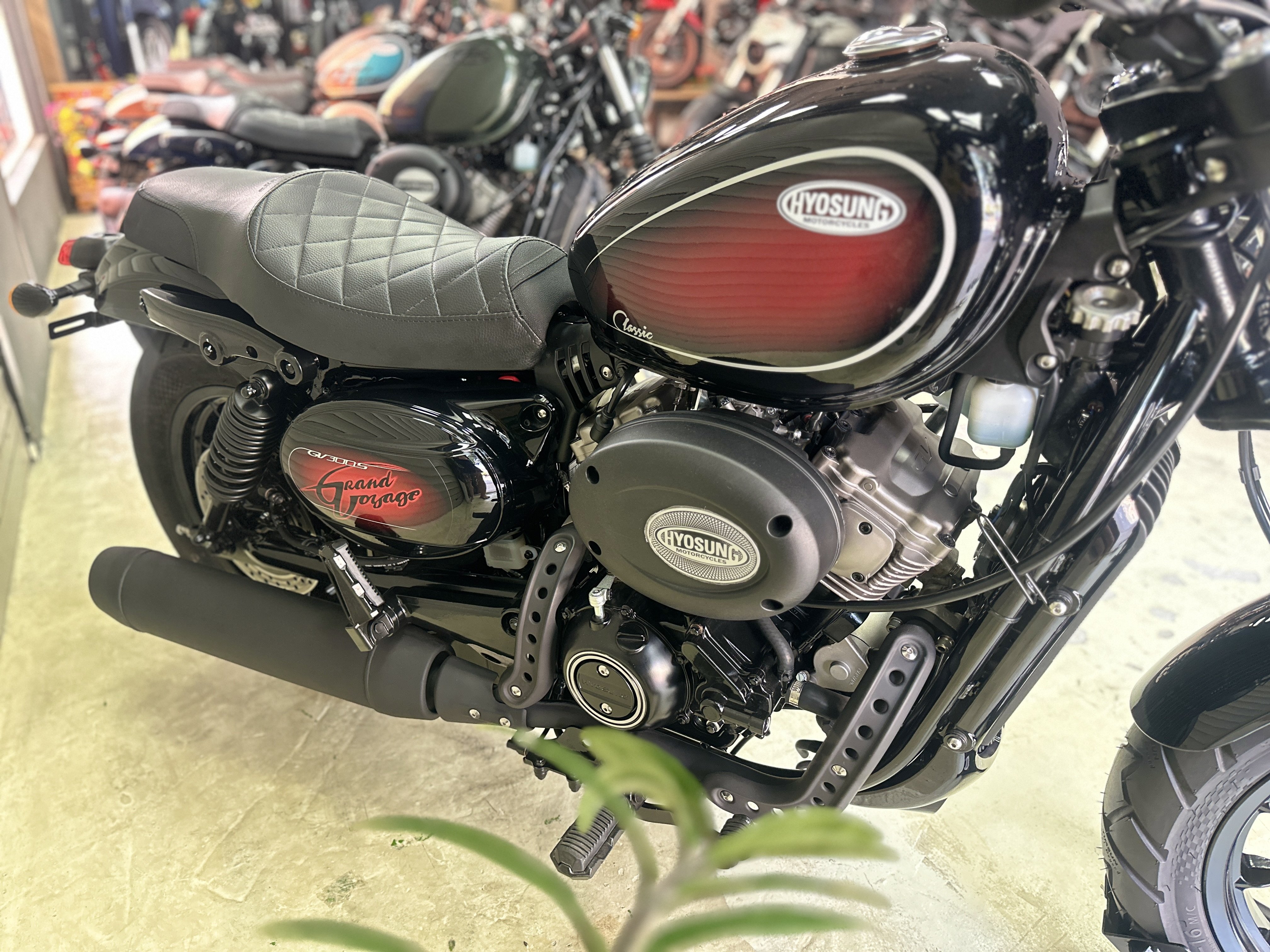 Hyosung GV300S Hàn Quốc Giá Ưu Đãi, Nhập Chính Ngạch, HSCT